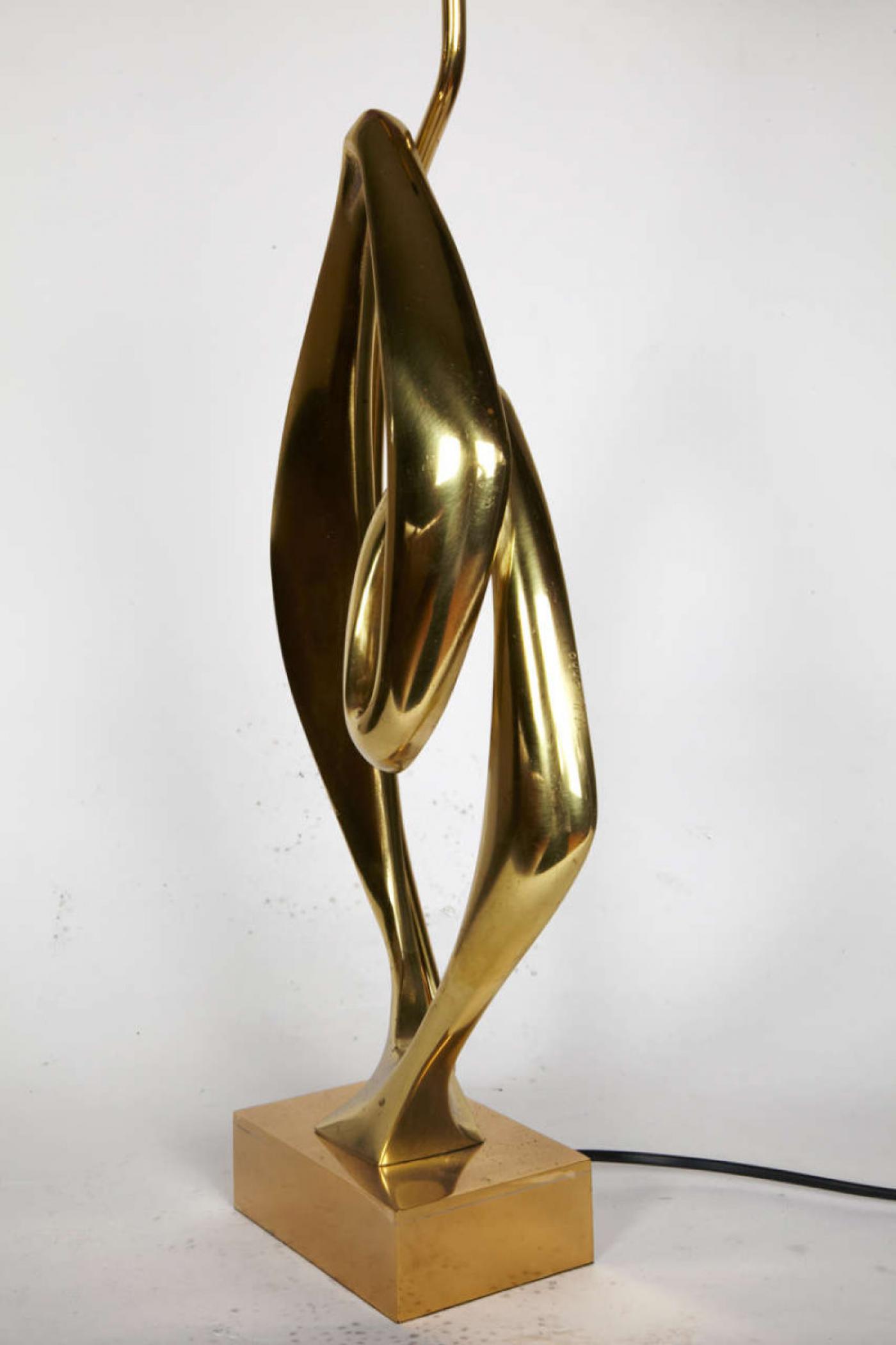 Willy Daro - Pair of sculptural bronze lamps by Willy Daro