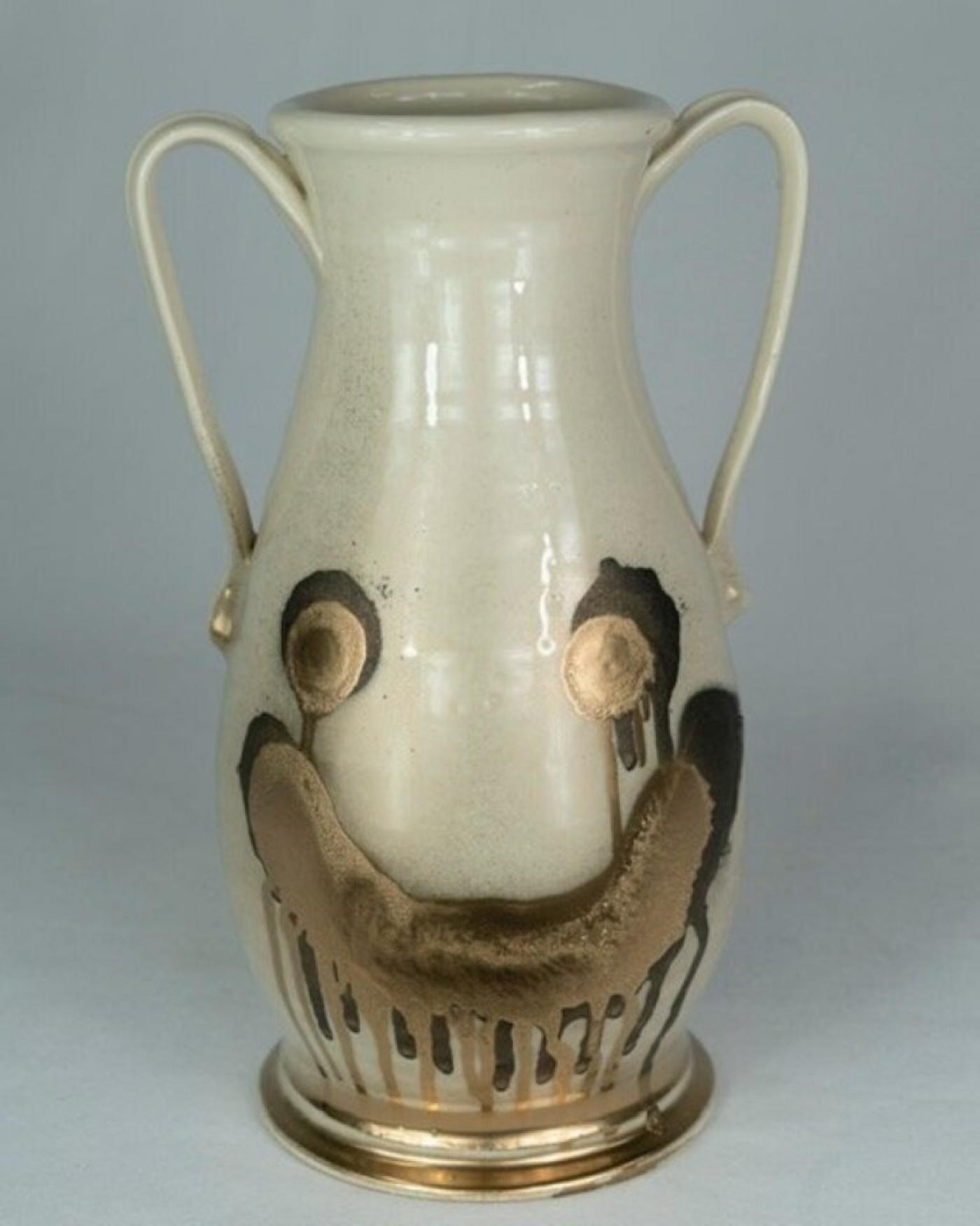 Zachary Weber - Smiley Face Vase Gold Blacak 2022